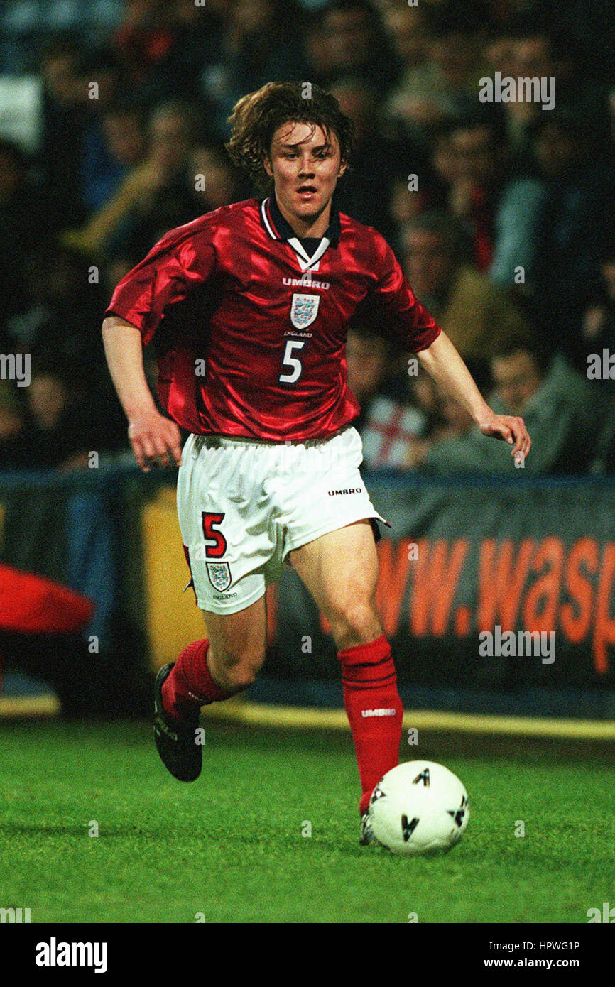 WAYNE QUINN ENGLAND & SHEFFIELD UNITED FC 22 April 1998 Stock Photo - Alamy