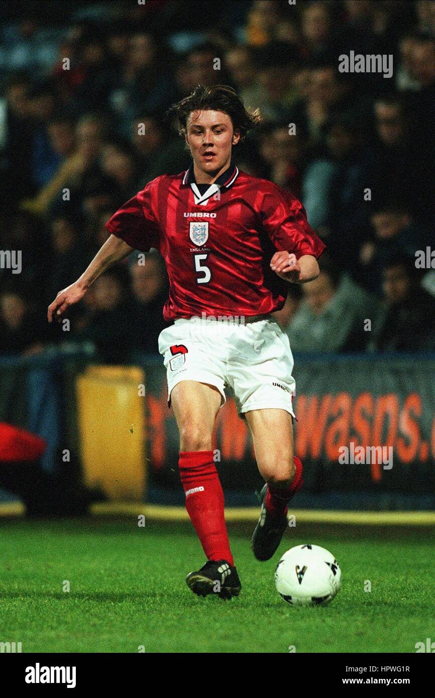 WAYNE QUINN ENGLAND & SHEFFIELD UNITED FC 22 April 1998 Stock Photo - Alamy