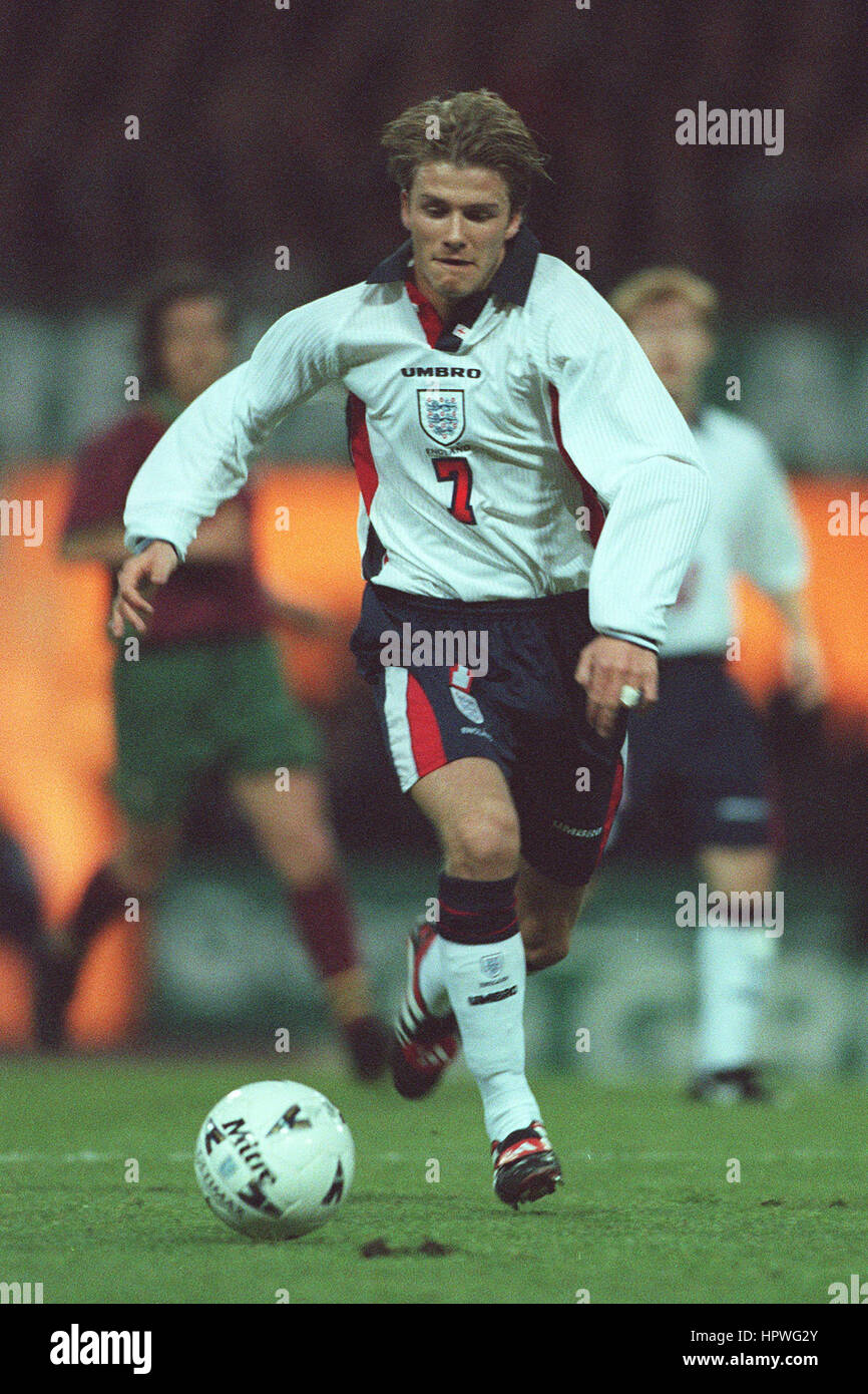 David beckham 1998 hi-res stock photography and images - Alamy