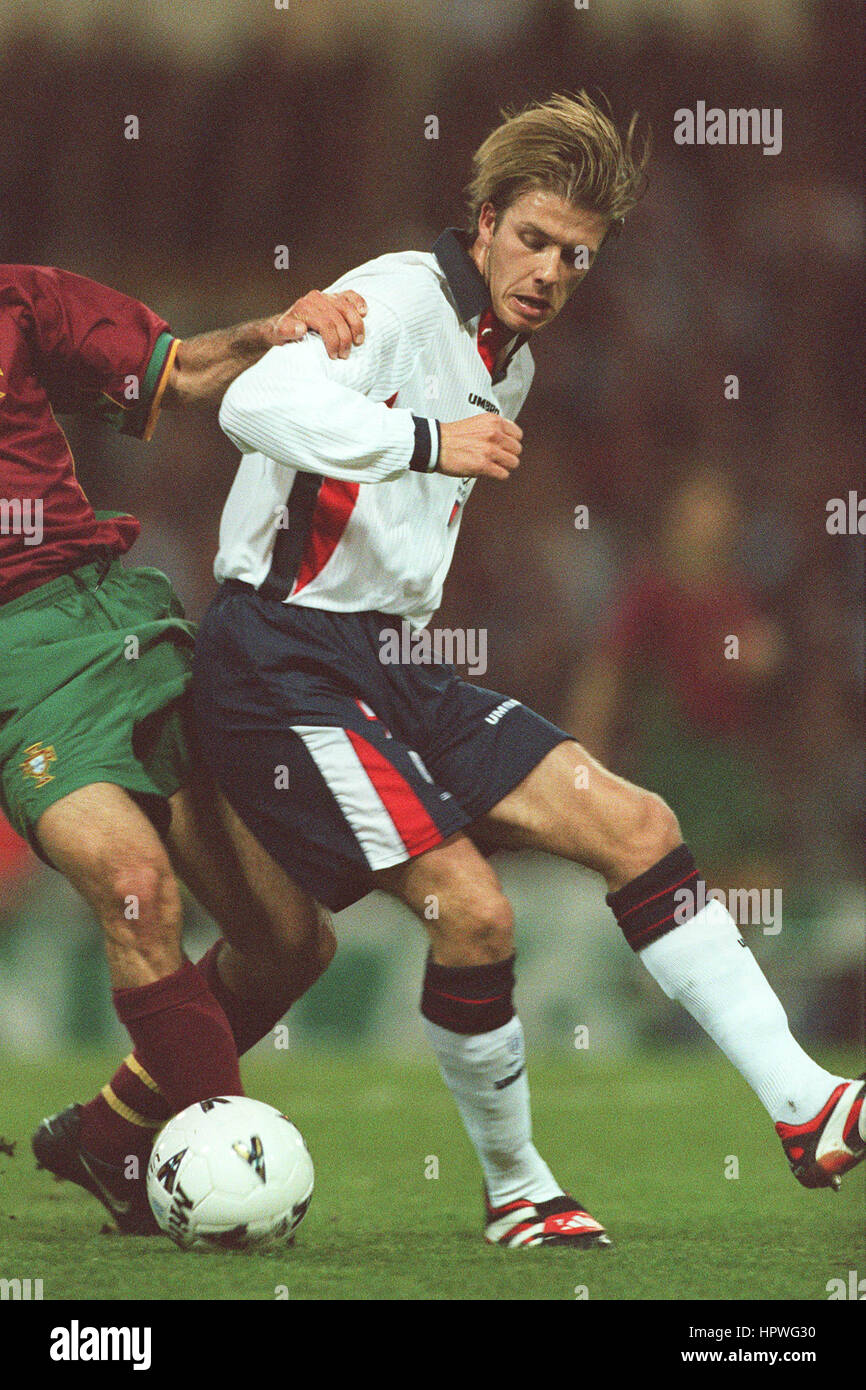 DAVID BECKHAM ENGLAND & MANCHESTER UNITED FC 23 April 1998 Stock Photo ...