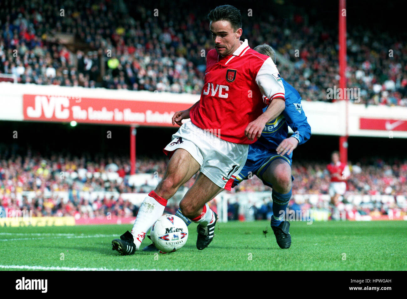 Marc overmars arsenal hi-res stock photography and images - Alamy
