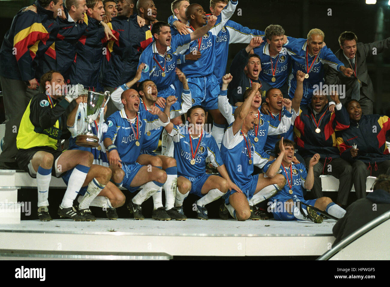 CHELSEA TEAM CHELSEA V STUTTGART CWC FINAL 13 May 1998 Stock Photo - Alamy
