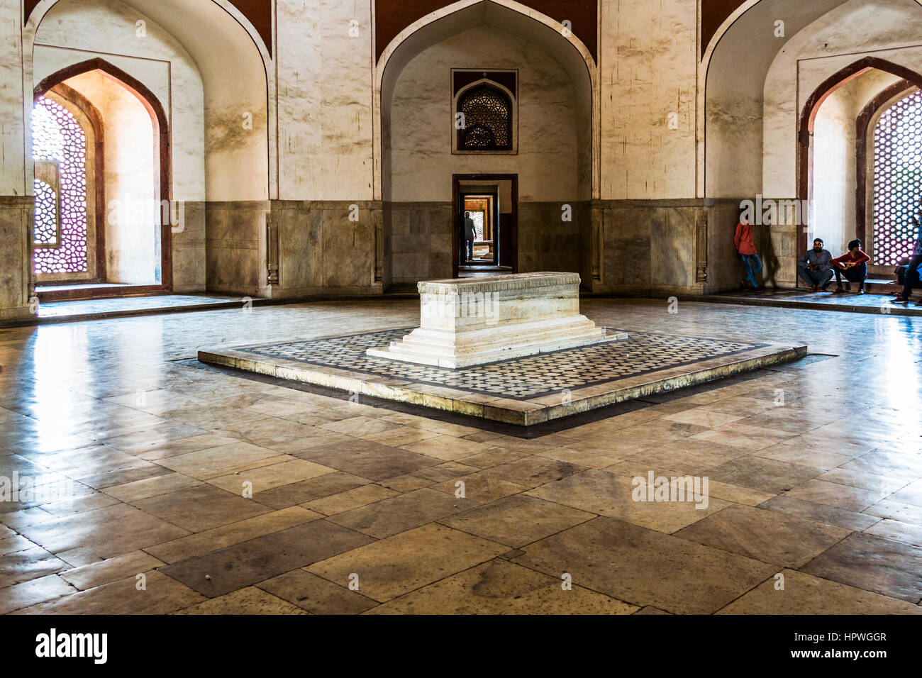 Akbar the great mughal emperor hi-res stock photography and images - Alamy