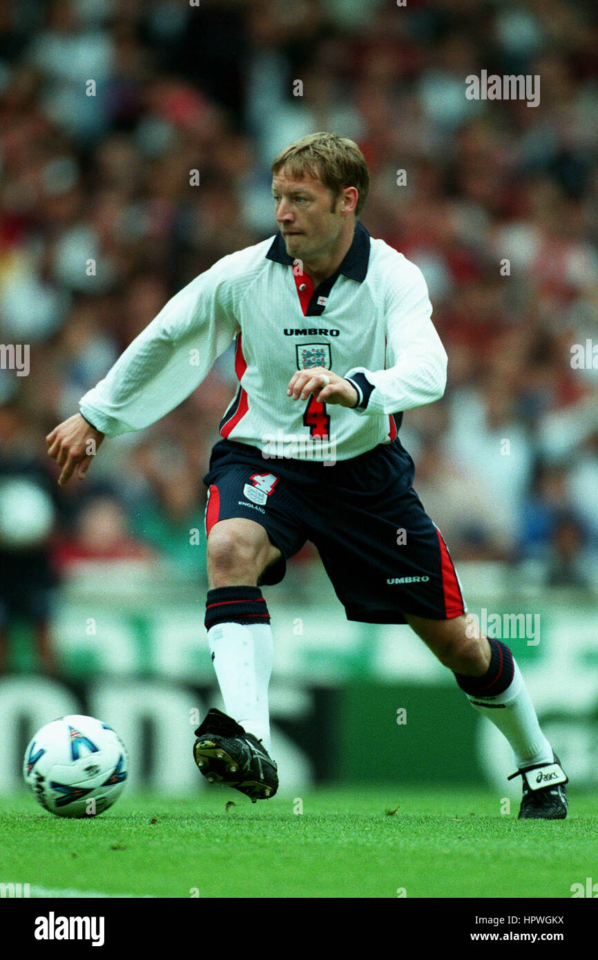David batty 1998 hi-res stock photography and images - Alamy