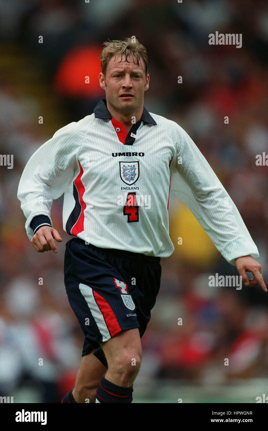David batty 1998 hi-res stock photography and images - Alamy