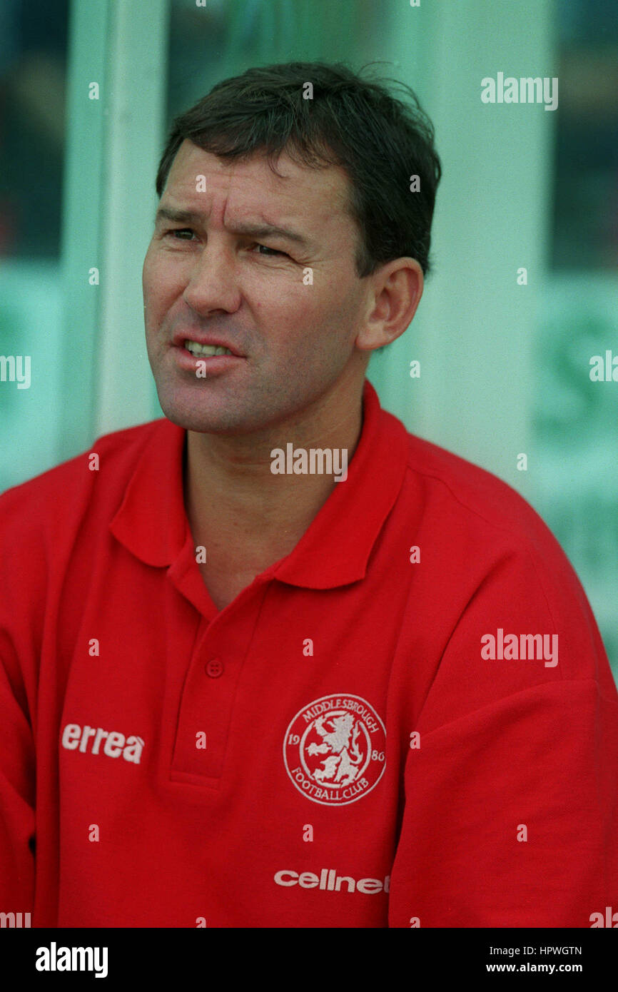 BRYAN ROBSON MIDDLESBROUGH MANAGER 25 July 1998 Stock Photo - Alamy