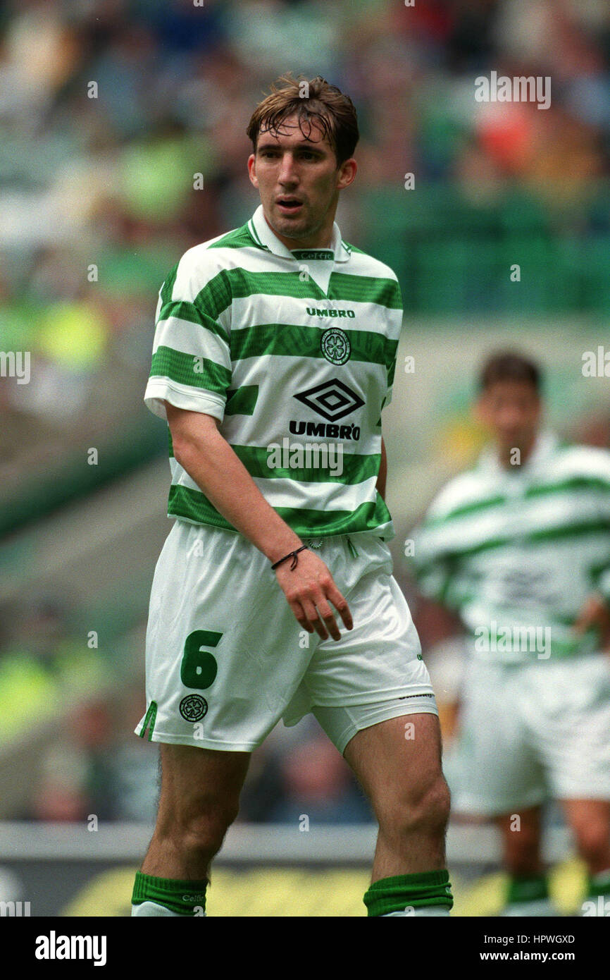 ALAN STUBBS GLASGOW CELTIC FC 26 July 1998 Stock Photo - Alamy