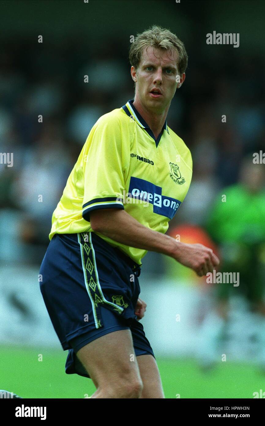 Everton fc 1998 hi-res stock photography and images - Alamy