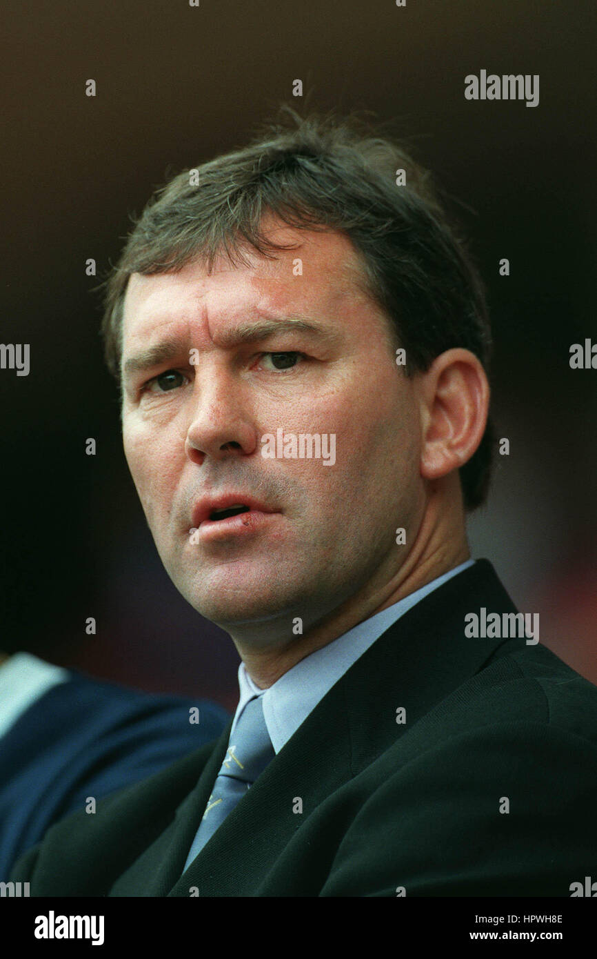Bryan Robson Stock Photos & Bryan Robson Stock Images - Alamy