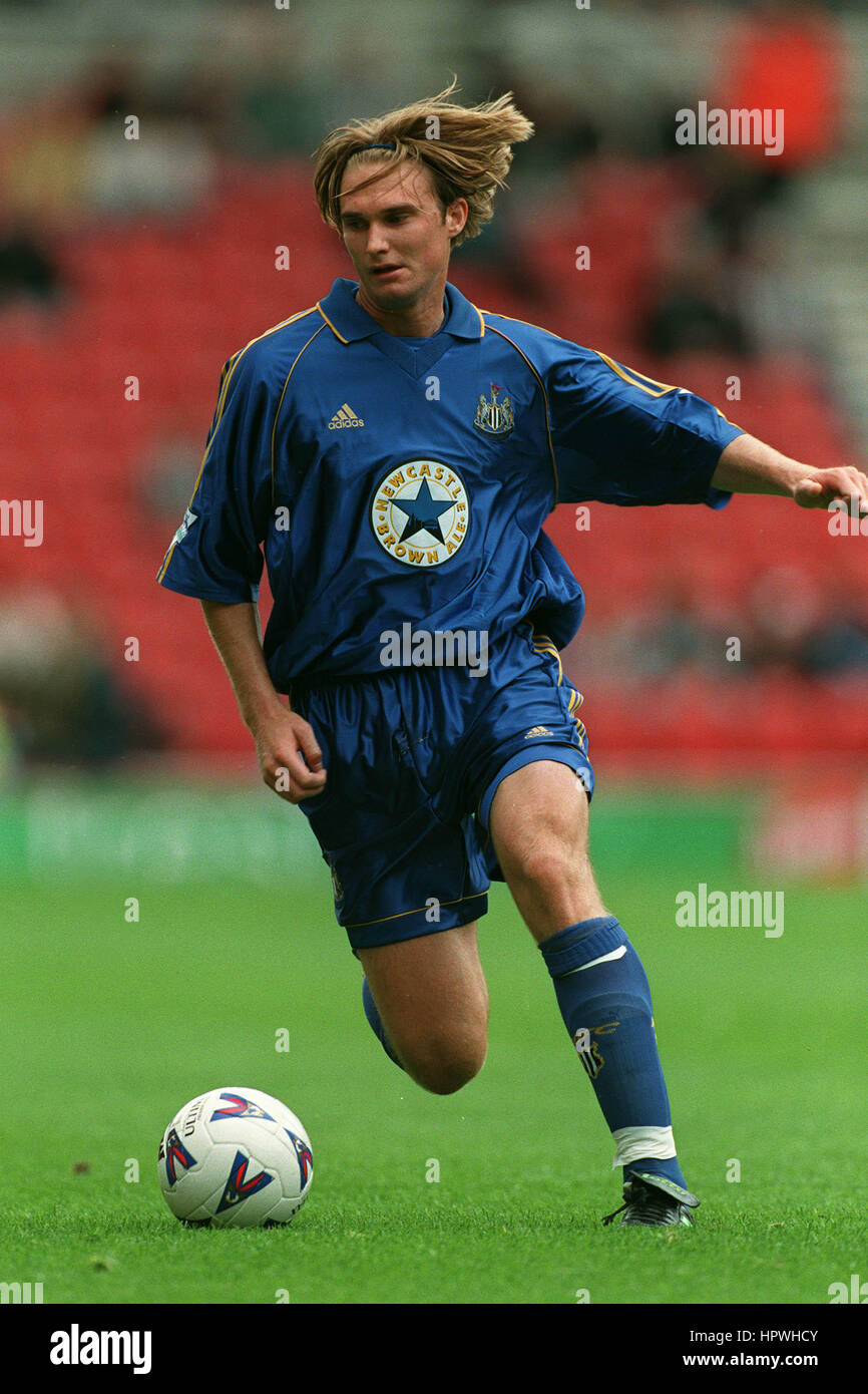 ANDREAS ANDERSSON NEWCASTLE UNITED FC 03 August 1998 Stock Photo - Alamy