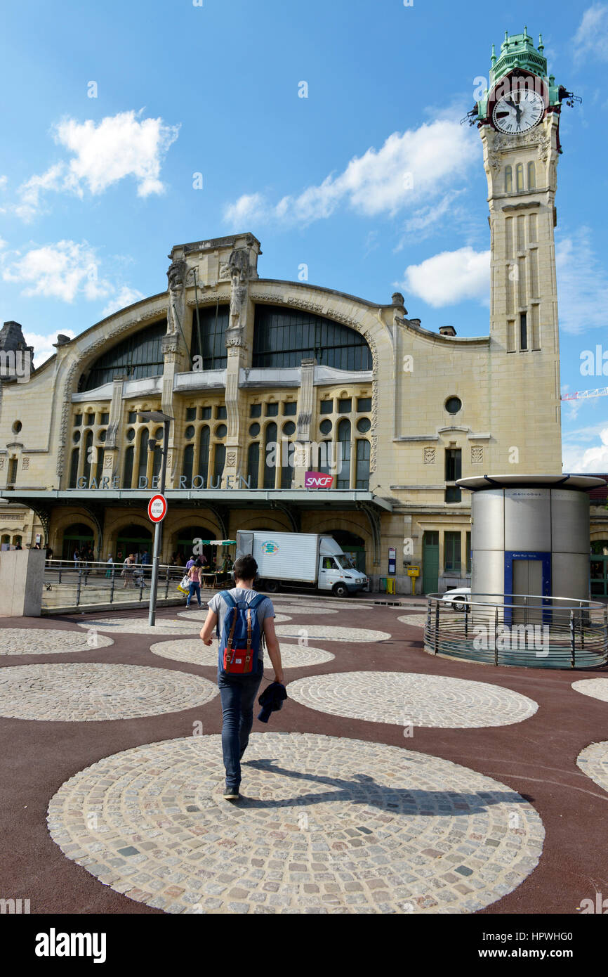 Rouen station hi-res stock photography and images - Alamy