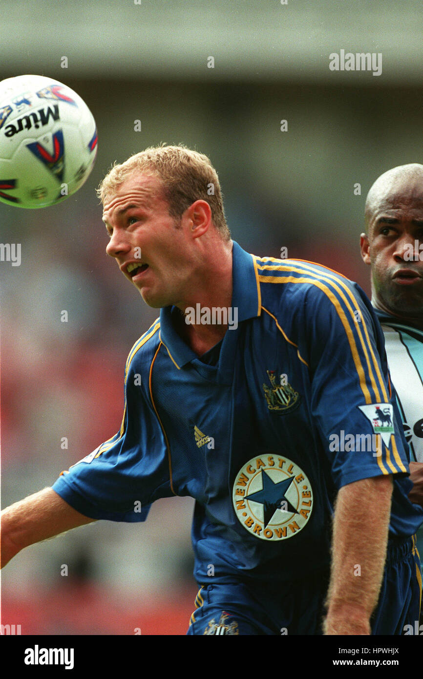 ALAN SHEARER & DEAN GORDON MIDDLESBROUGH V NEWCASTLE 04 August 1998 ...