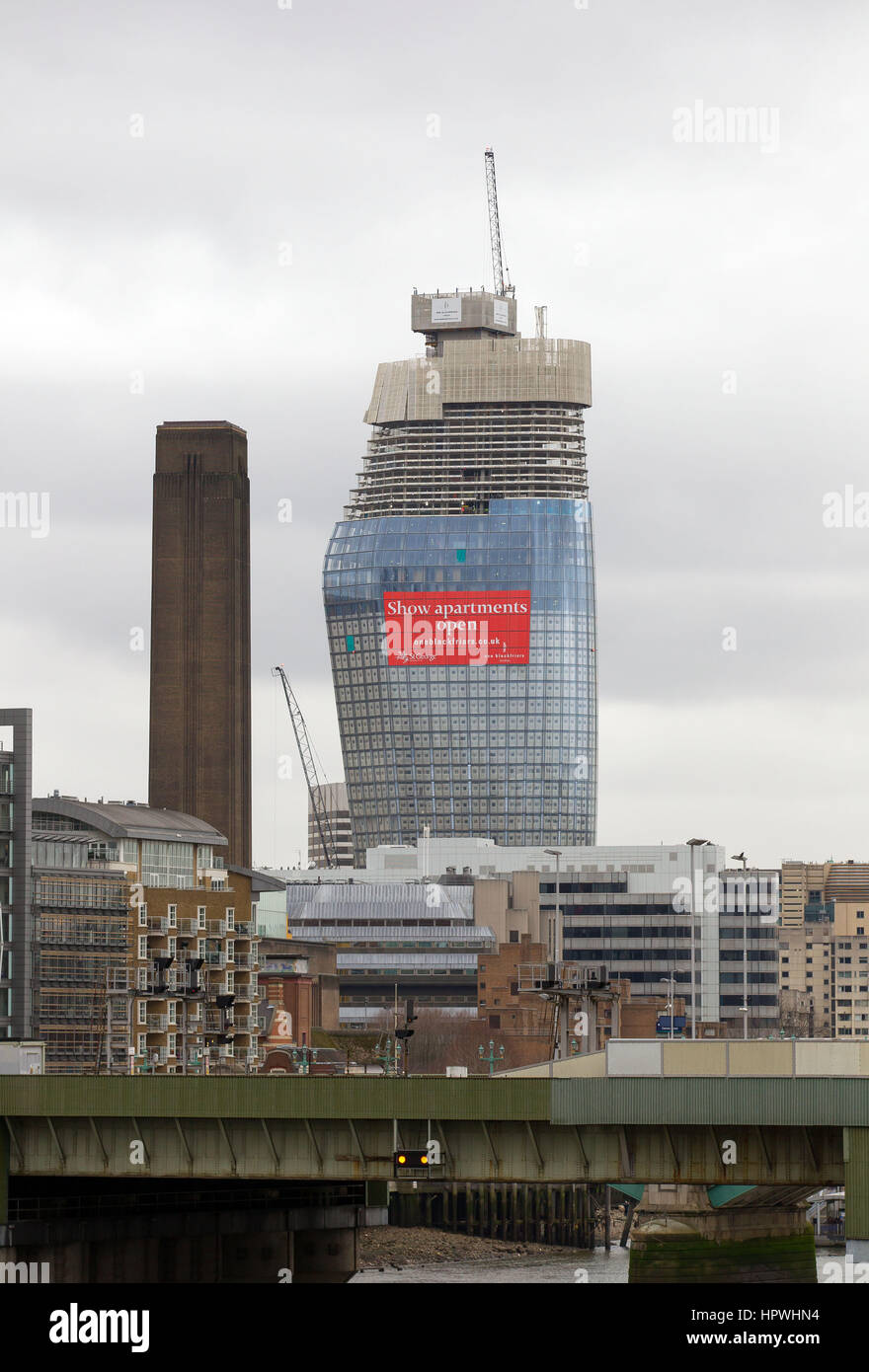 One blackfriars apartment building hi-res stock photography and images ...