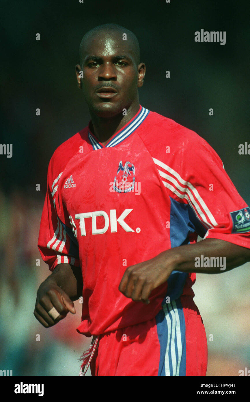 Bruce dyer hi-res stock photography and images - Alamy