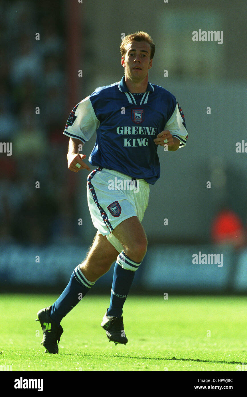 JAMIE CLAPHAM IPSWICH TOWN FC 11 August 1998 Stock Photo - Alamy