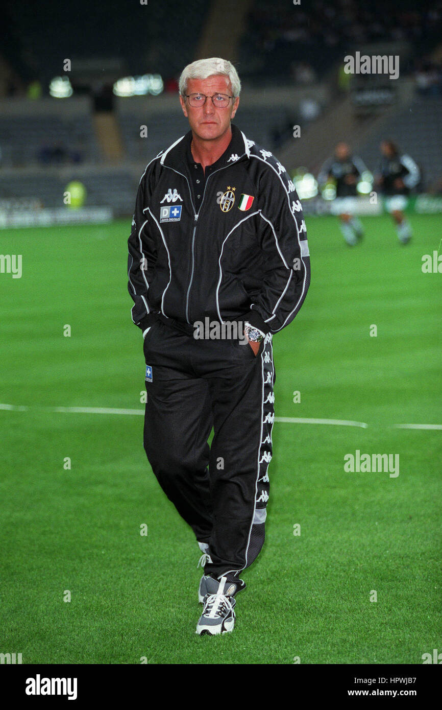 MARCELLO LIPPI JUVENTUS FC COACH 11 August 1998 Stock Photo - Alamy
