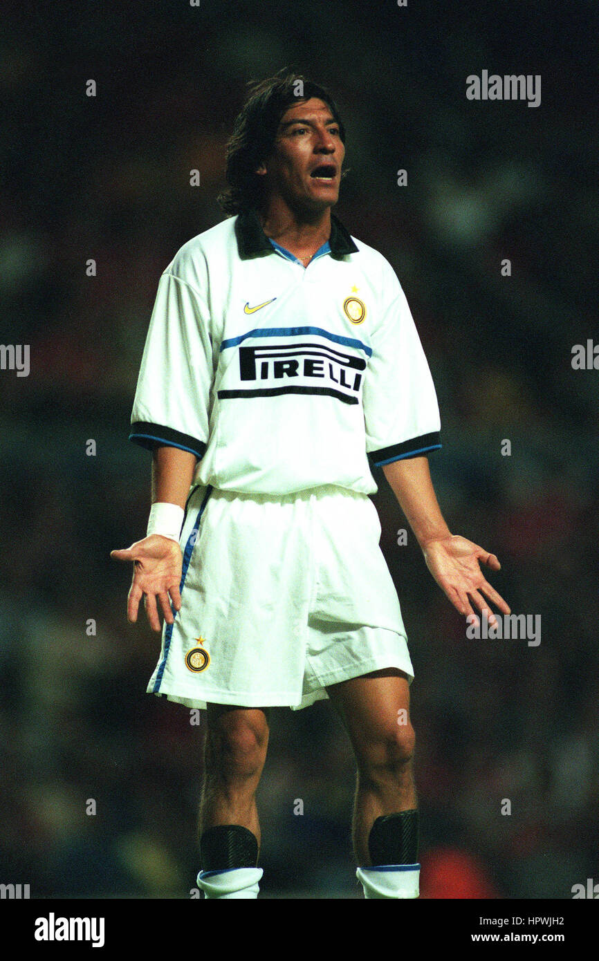 IVAN ZAMORANO INTER MILAN 12 August 1998 Stock Photo - Alamy