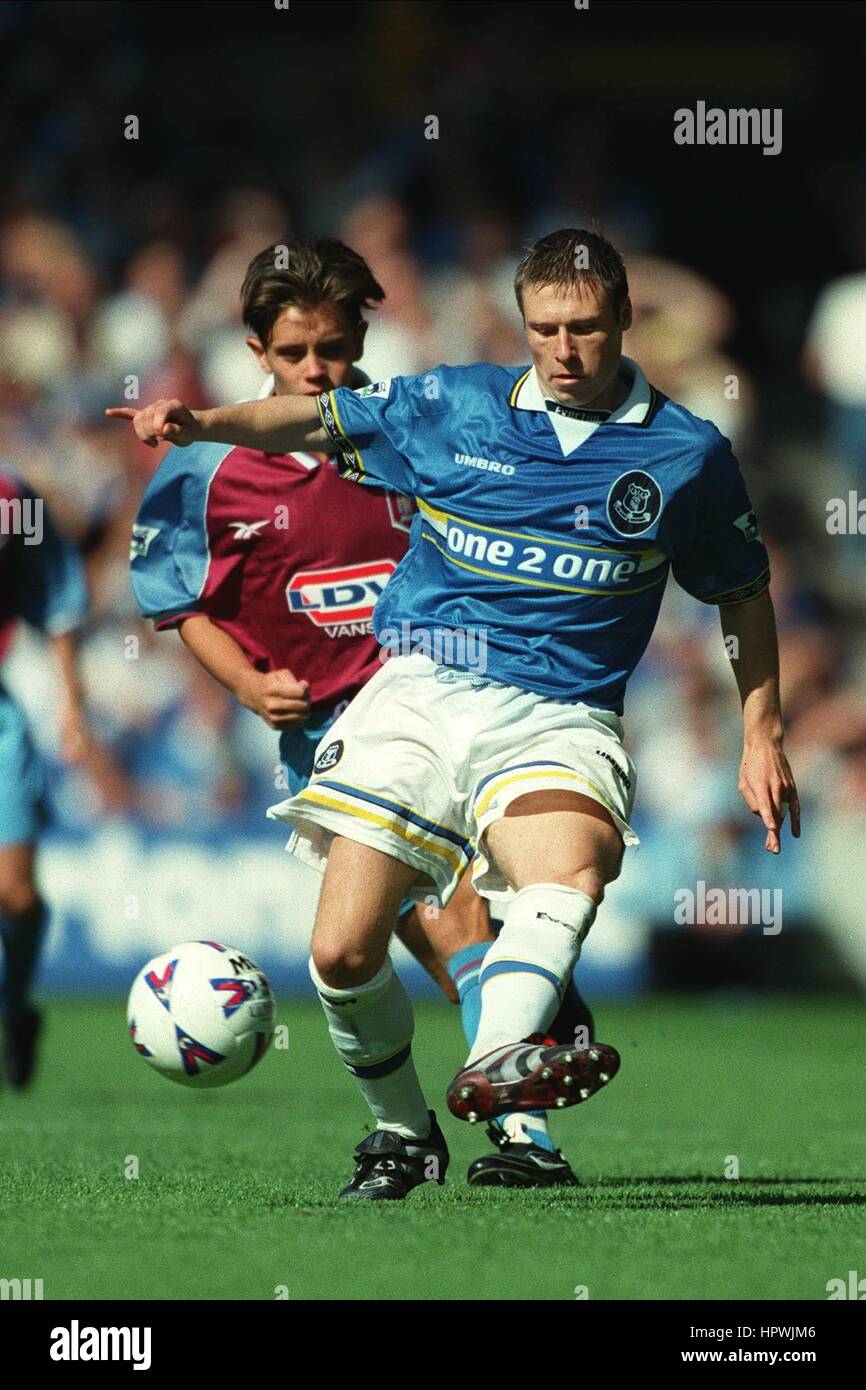 Nick barmby hi-res stock photography and images - Alamy