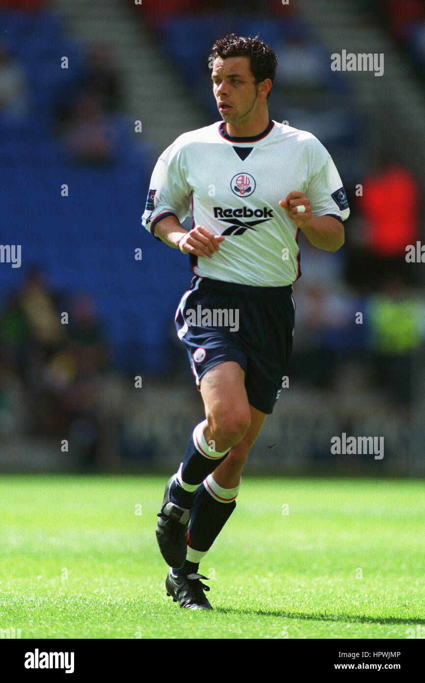 MARK FISH BOLTON WANDERERS FC 17 August 1998 Stock Photo - Alamy