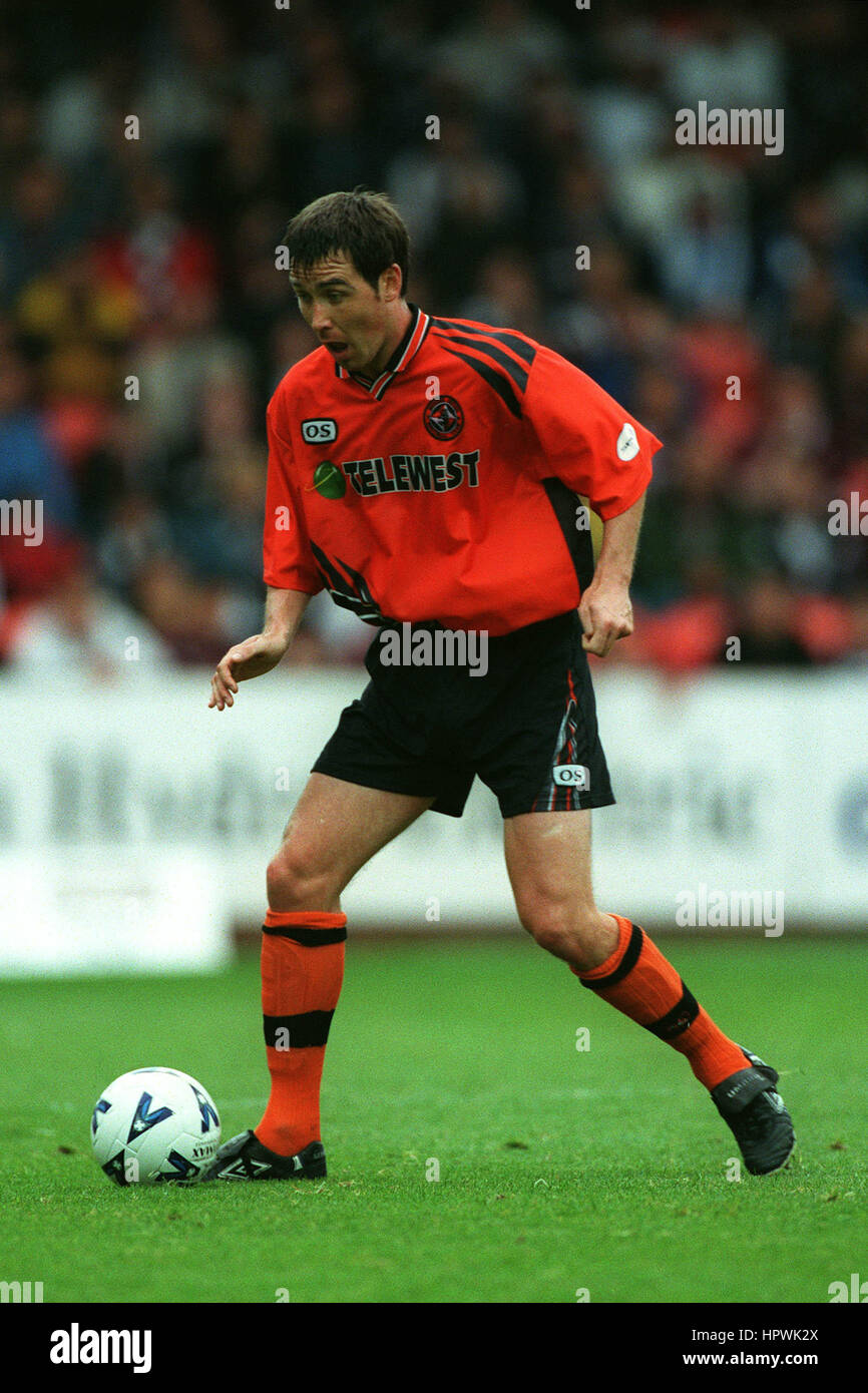 DARREN PATTERSON DUNDEE UNITED FC 17 August 1998 Stock Photo - Alamy