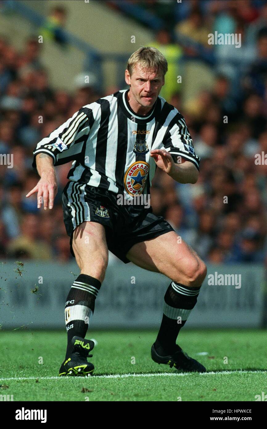 STUART PEARCE NEWCASTLE UNITED FC 24 August 1998 Stock Photo - Alamy