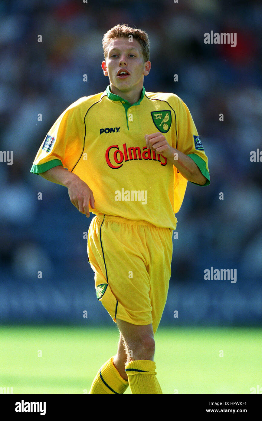 CRAIG BELLAMY . NORWICH CITY FC 24 August 1998 Stock Photo - Alamy