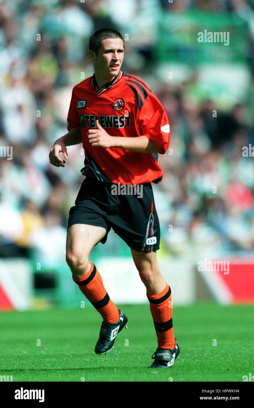 CRAIG EASTON DUNDEE UNITED FC 24 August 1998 Stock Photo - Alamy