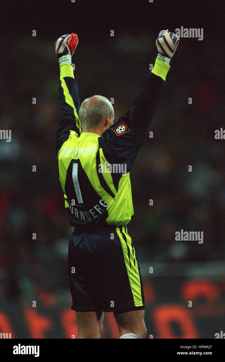 ANDREAS HILFIKER FC NURNBERG 25 August 1998 Stock Photo - Alamy