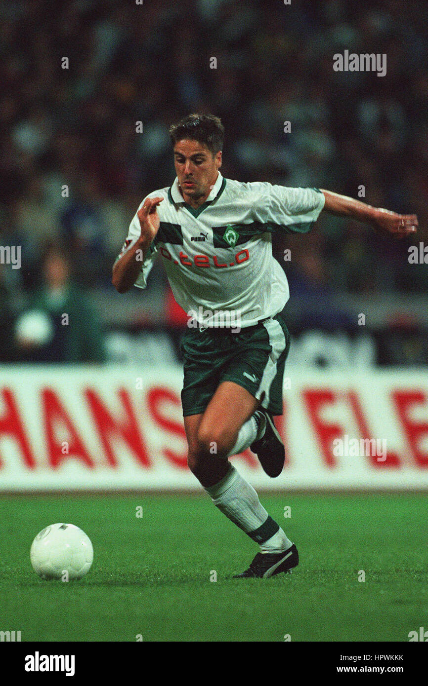 Dirk flock hi-res stock photography and images - Alamy