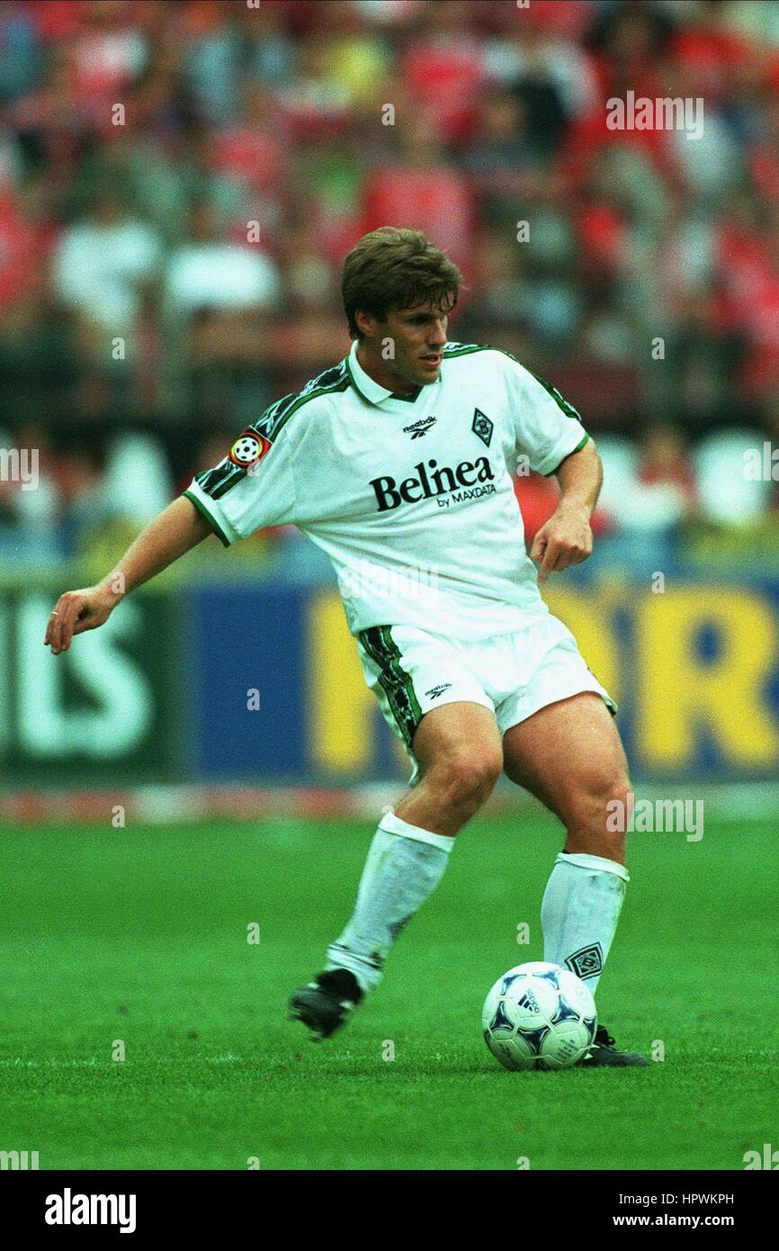 MICHAEL KLINKERT BORUSSIA MONCHENGLADBACH 26 August 1998 Stock Photo ...