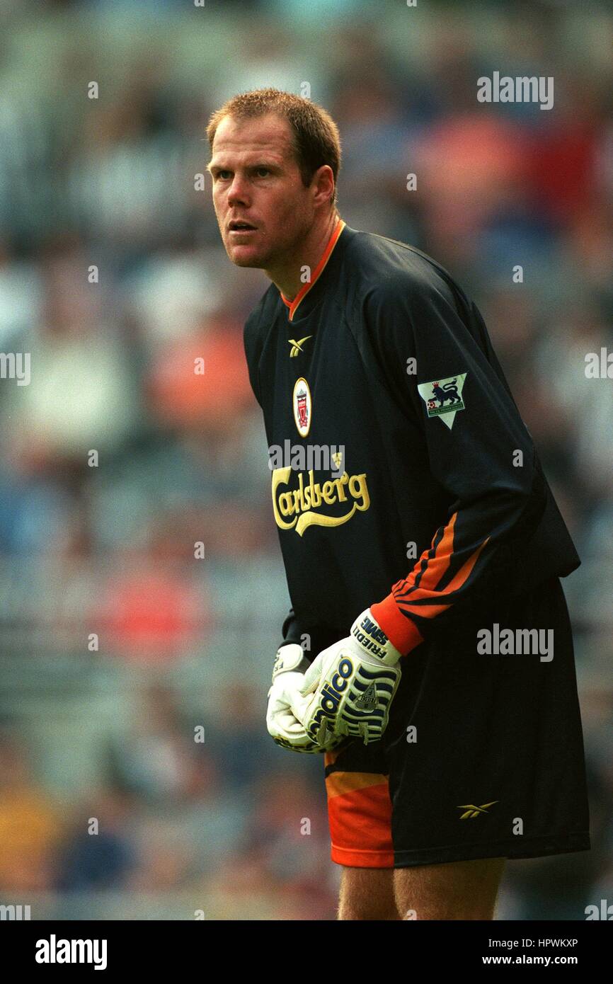 BRAD FRIEDEL LIVERPOOL FC 01 September 1998 Stock Photo - Alamy