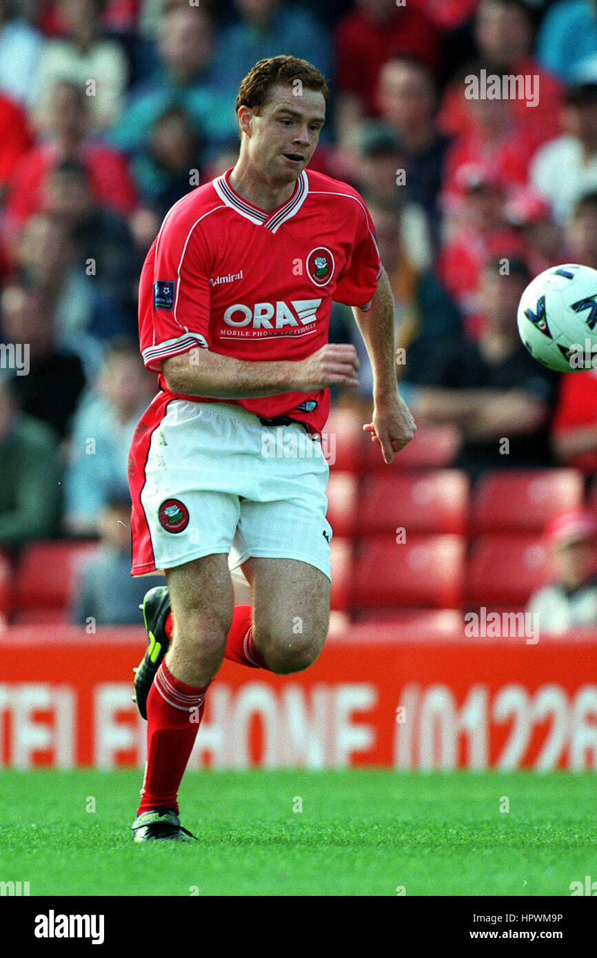 ADIE MOSES BARNSLEY FC 01 September 1998 Stock Photo - Alamy