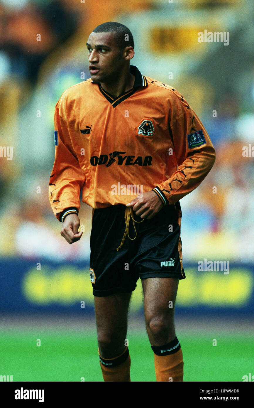 DEAN RICHARDS. WOLVERHAMPTON WANDERERS FC 01 September 1998 Stock Photo ...
