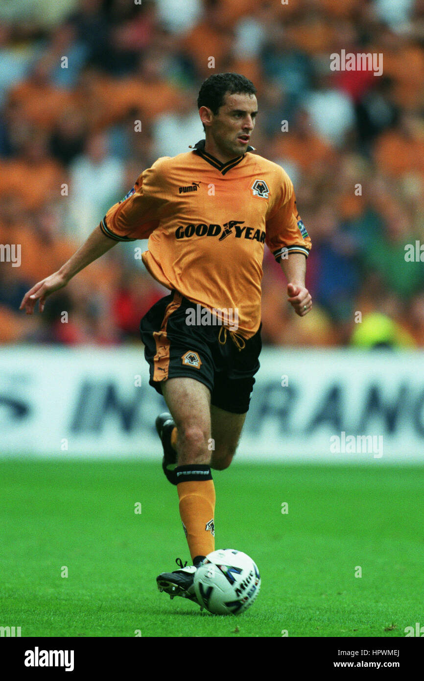 KEVIN MUSCAT WOLVERHAMPTON WANDERERS FC 01 September 1998 Stock Photo ...