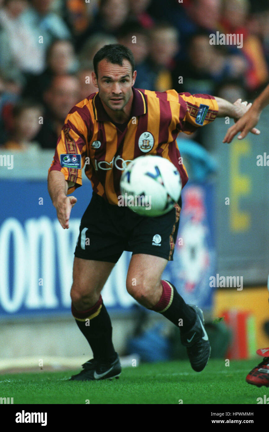 Peter beagrie bradford city fc hi-res stock photography and images - Alamy