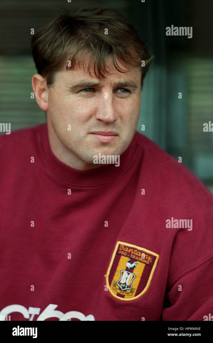 PAUL JEWELL BRADFORD CITY MANAGER 02 September 1998 Stock Photo - Alamy