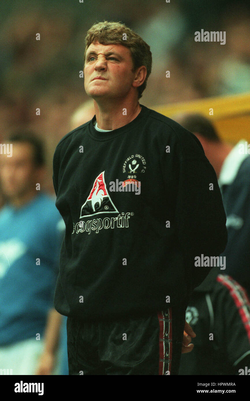 STEVE BRUCE SHEFFIELD UNITED FC 05 September 1998 Stock Photo - Alamy
