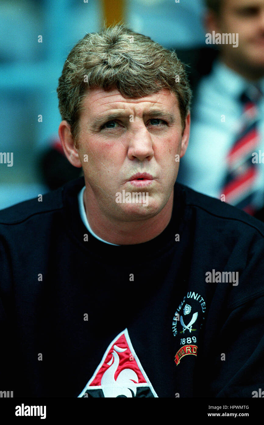 Sheffield united fc manager hi-res stock photography and images - Alamy