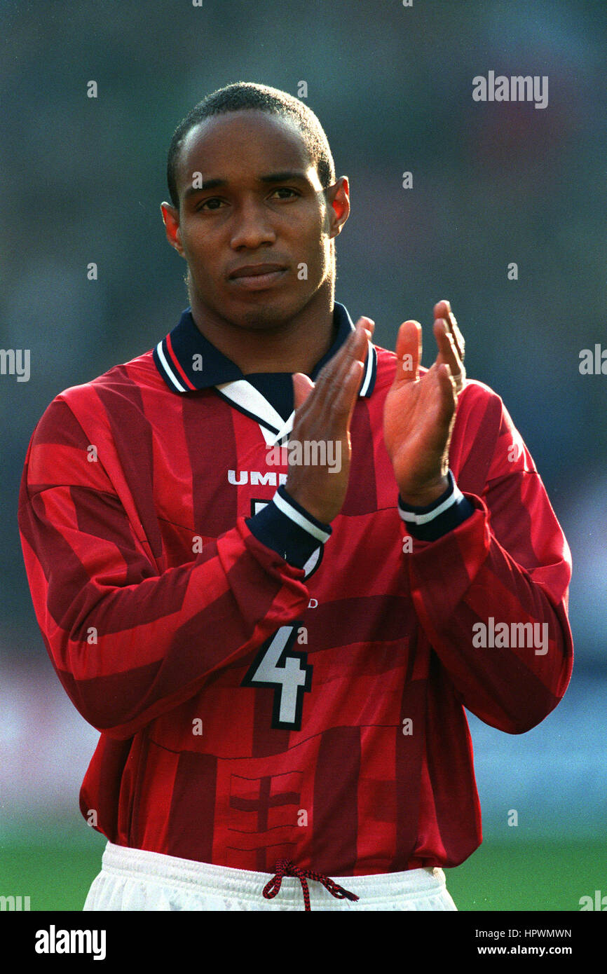 PAUL INCE ENGLAND & LIVERPOOL FC 07 September 1998 Stock Photo - Alamy
