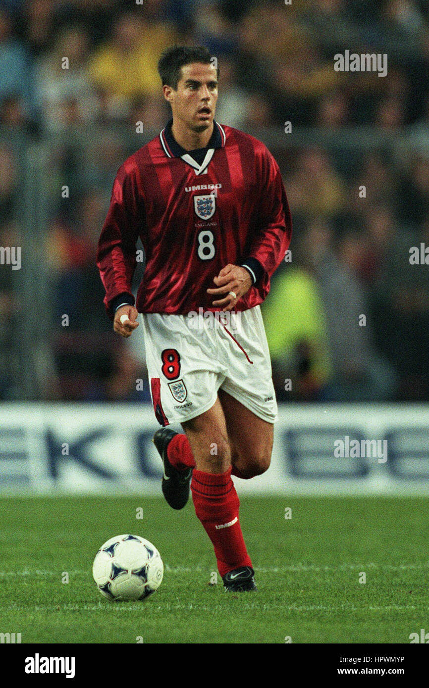 JAMIE REDKNAPP ENGLAND & LIVERPOOL FC 07 September 1998 Stock Photo - Alamy