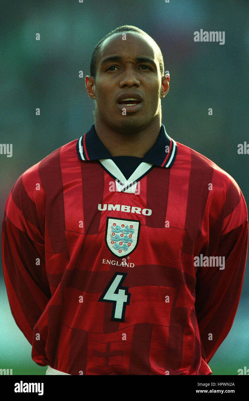 PAUL INCE ENGLAND & LIVERPOOL FC 08 September 1998 Stock Photo - Alamy