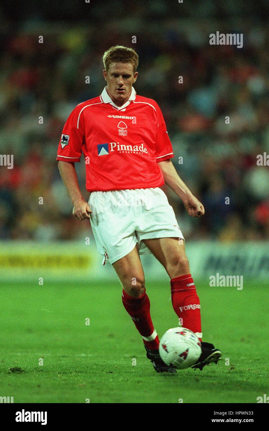 CRAIG ARMSTRONG NOTTINGHAM FOREST FC 09 September 1998 Stock Photo - Alamy