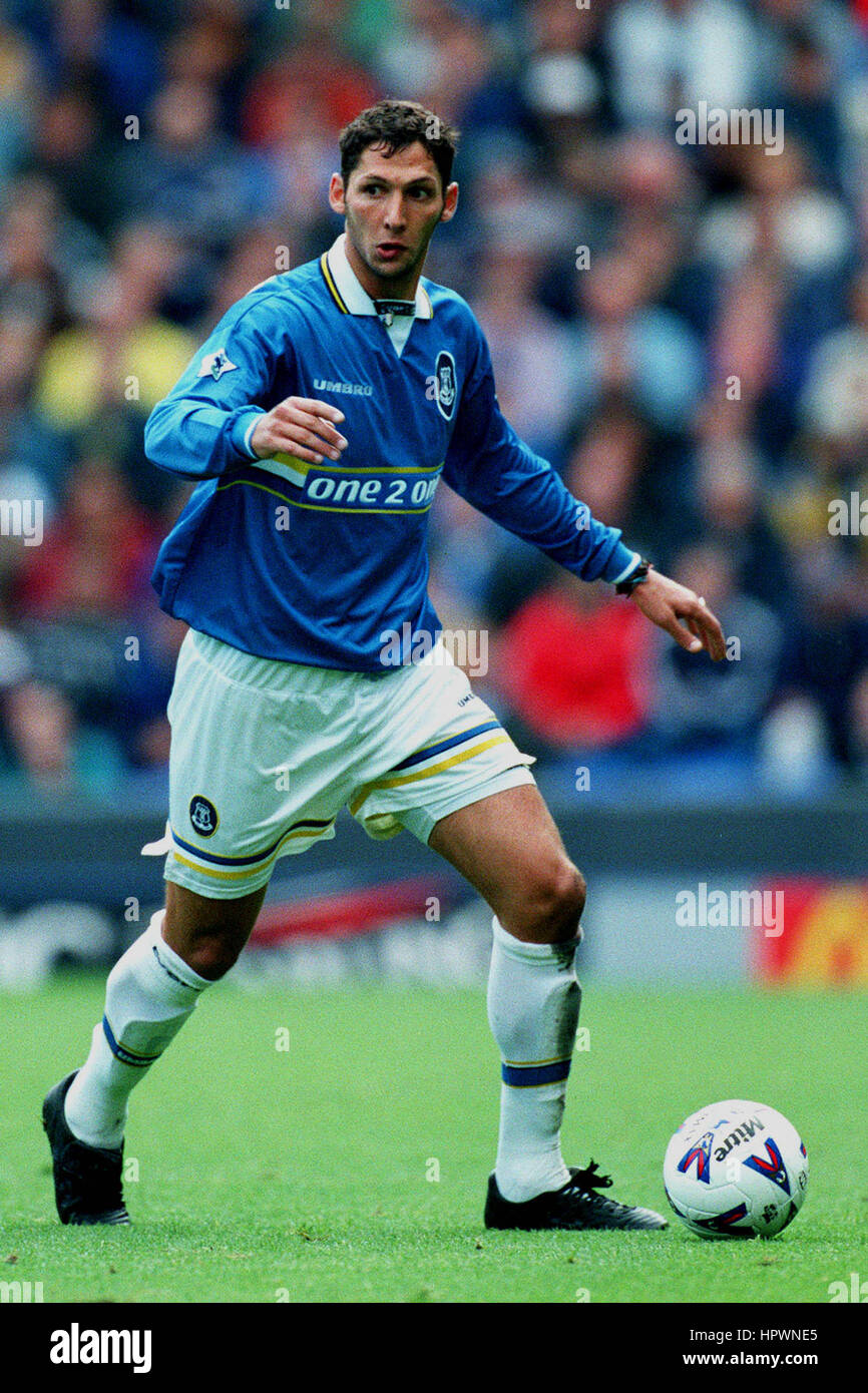 Marco materazzi everton hi-res stock photography and images - Alamy