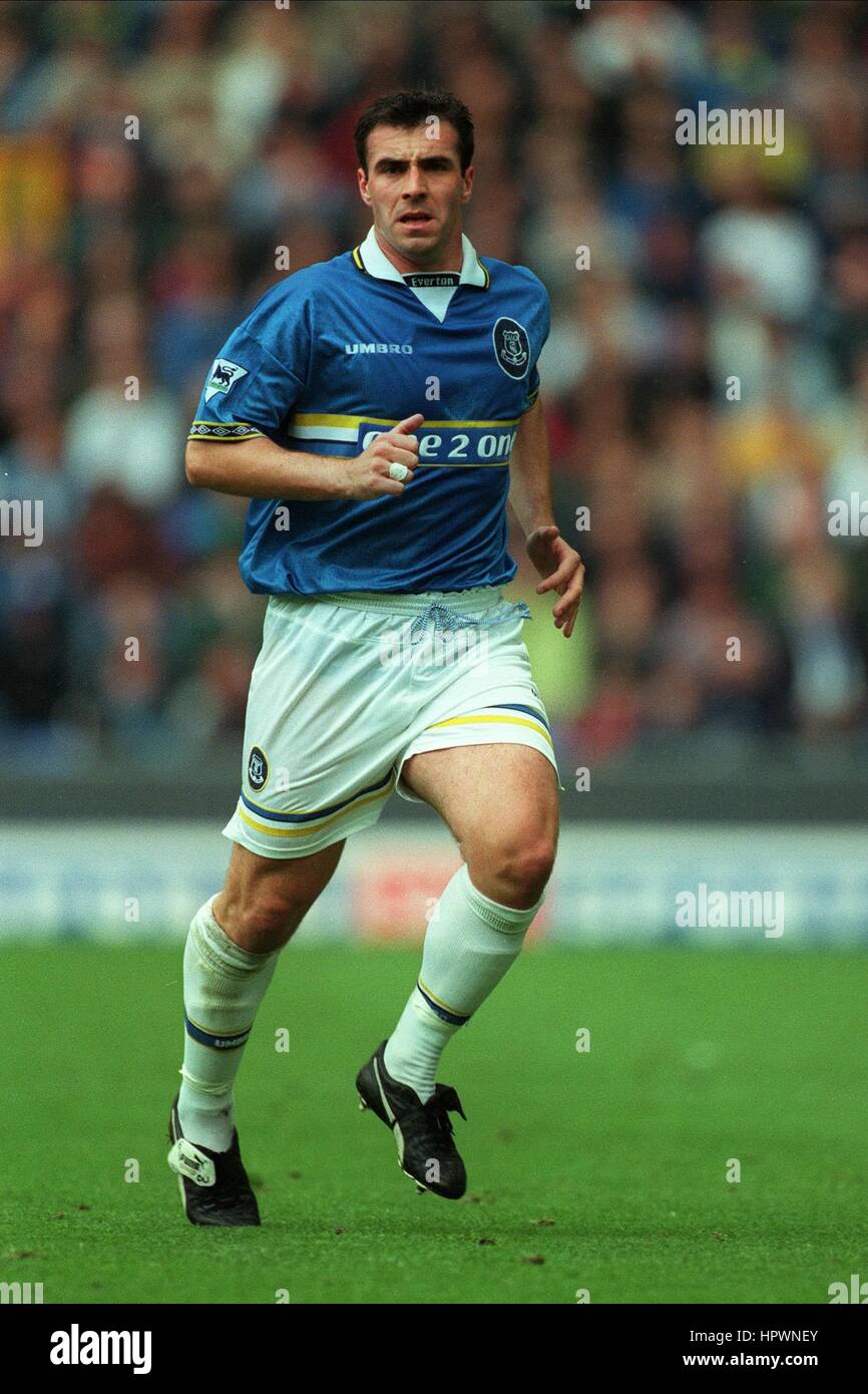DAVID UNSWORTH EVERTON FC 12 September 1998 Stock Photo - Alamy DAVID UNSWORTH EVERTON FC 12 September 1998 Stock Photo - Alamy