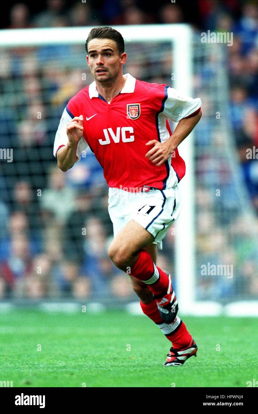 Arsenal overmars hi-res stock photography and images - Alamy Arsenal overmars hi-res stock photography and images - Alamy