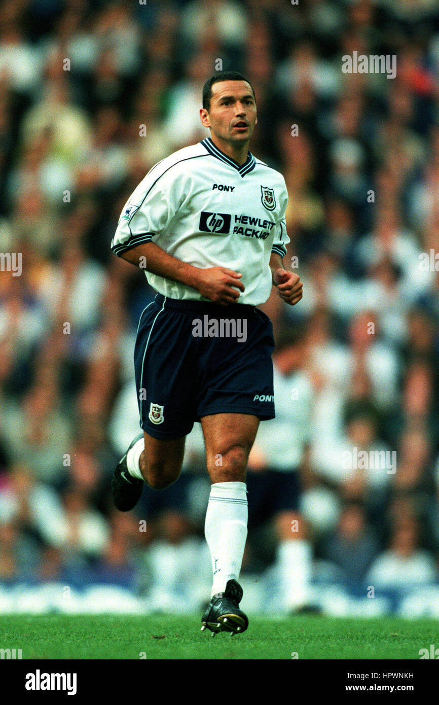 Colin calderwood hi-res stock photography and images - Alamy