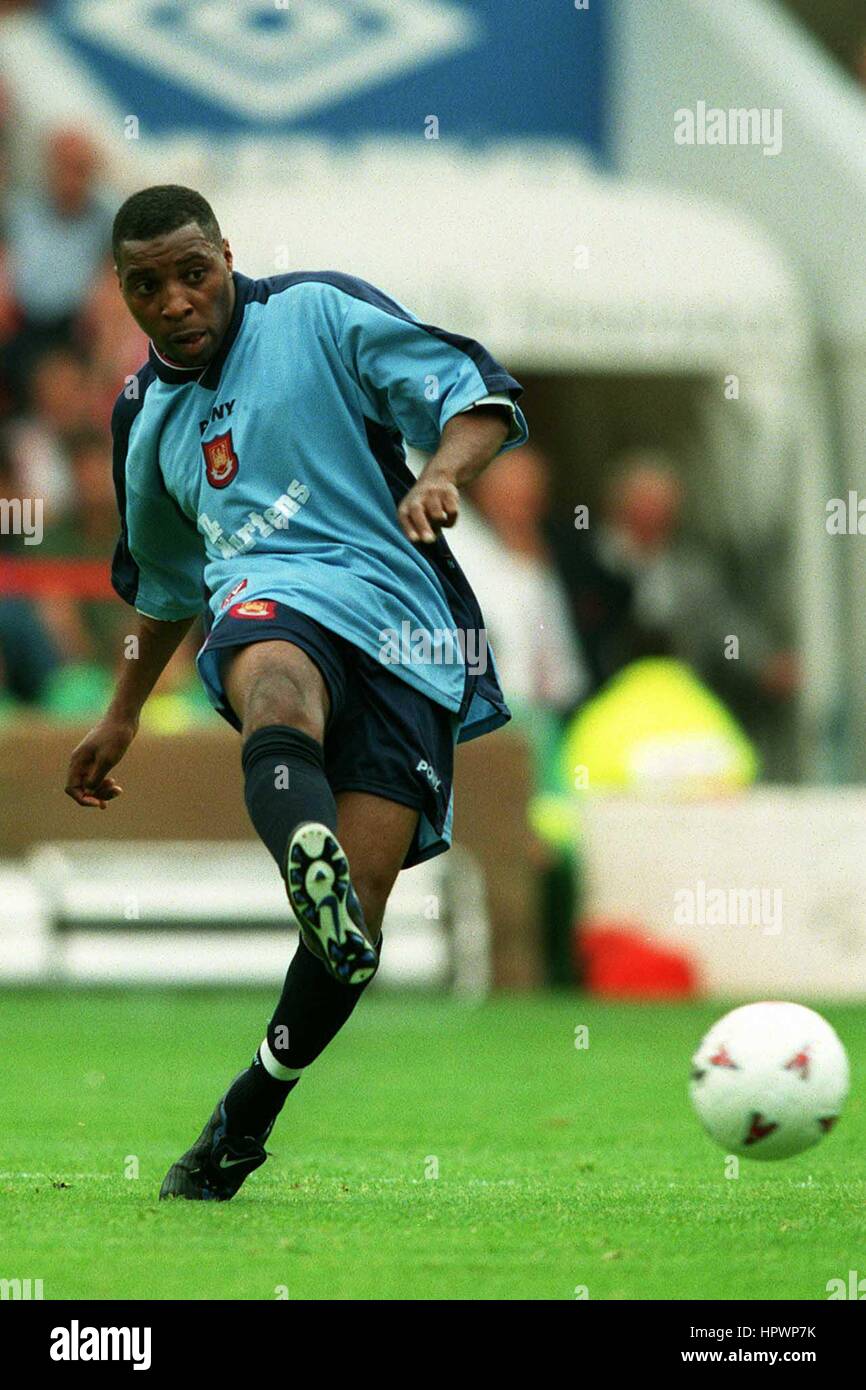 ANDY IMPEY WEST HAM UNITED FC 19 September 1998 Stock Photo - Alamy