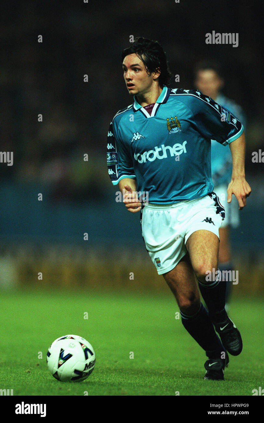 GARY MASON MANCHESTER CITY FC 24 September 1998 Stock Photo - Alamy