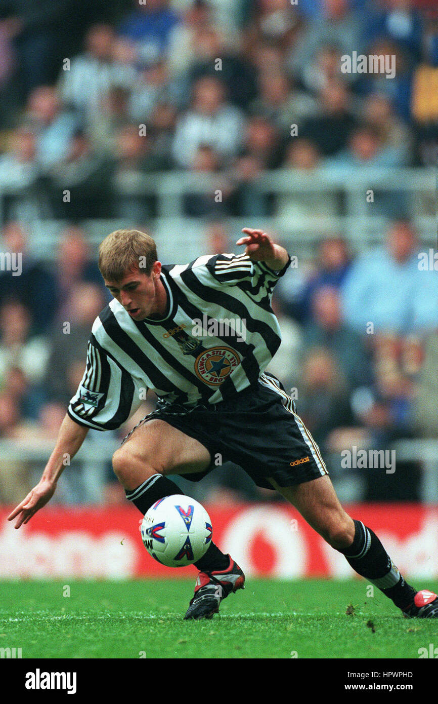 PAUL DALGLISH NEWCASTLE UNITED FC 26 September 1998 Stock Photo - Alamy