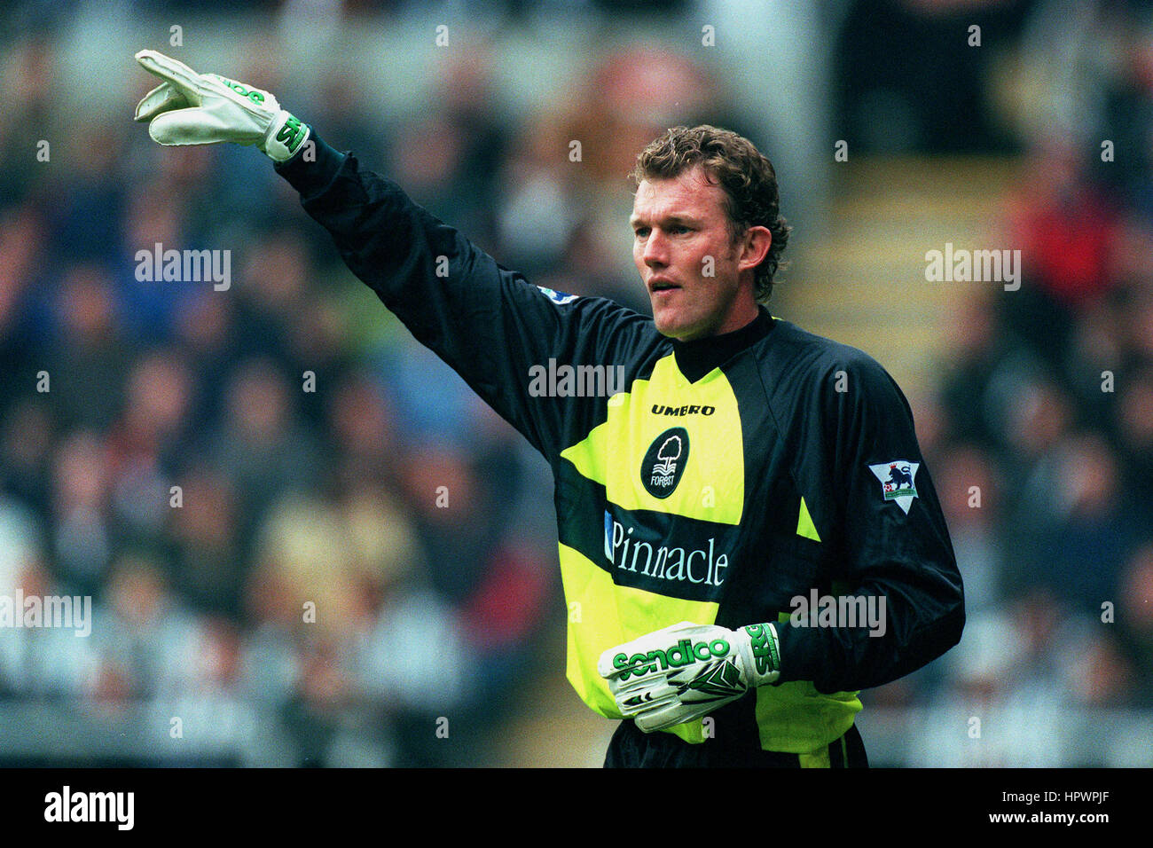 Dave beasant hi-res stock photography and images - Alamy